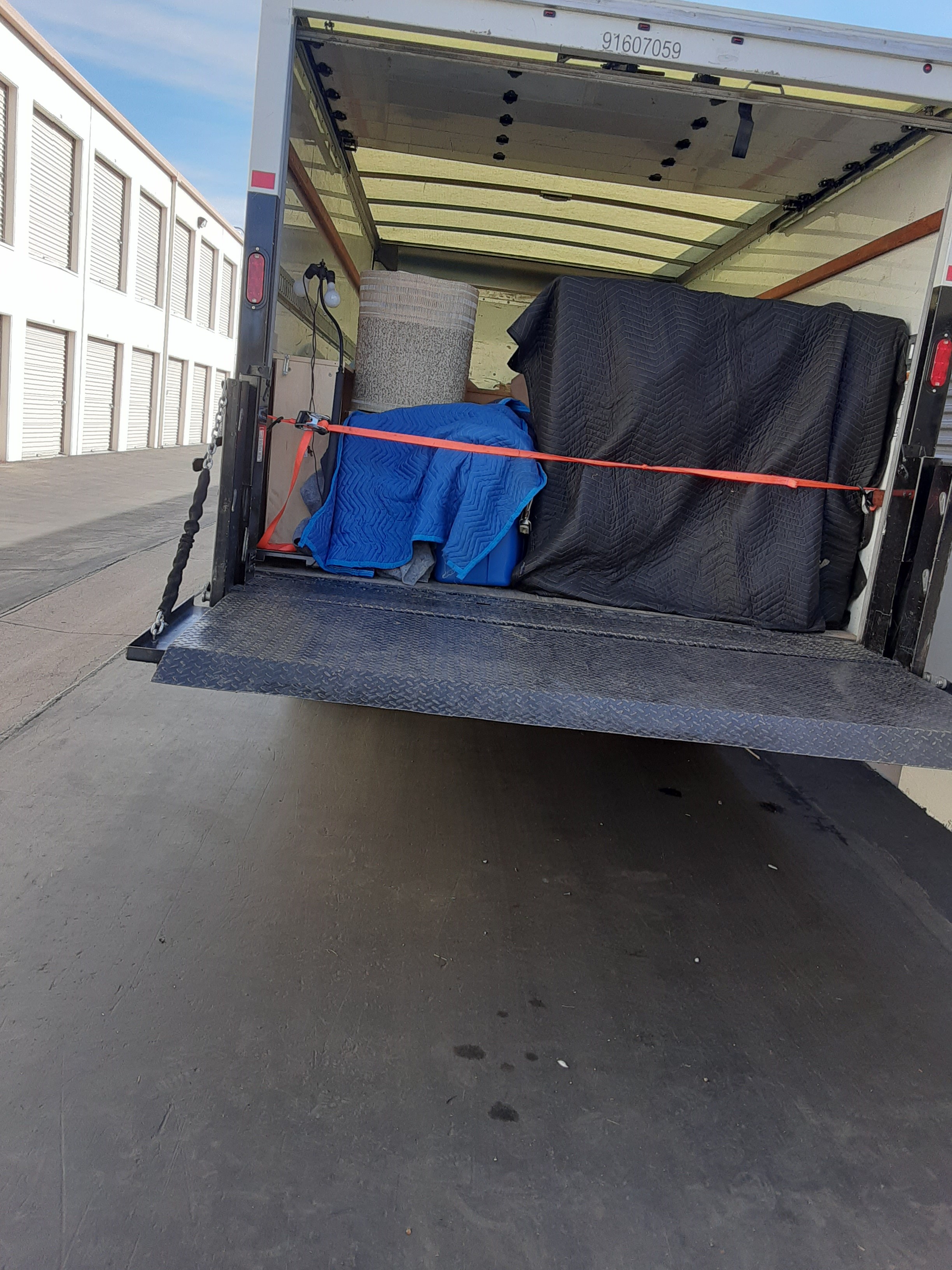 EZ Moving labor Helpers - A Local Santa Ana Moving Company | HireAHelper