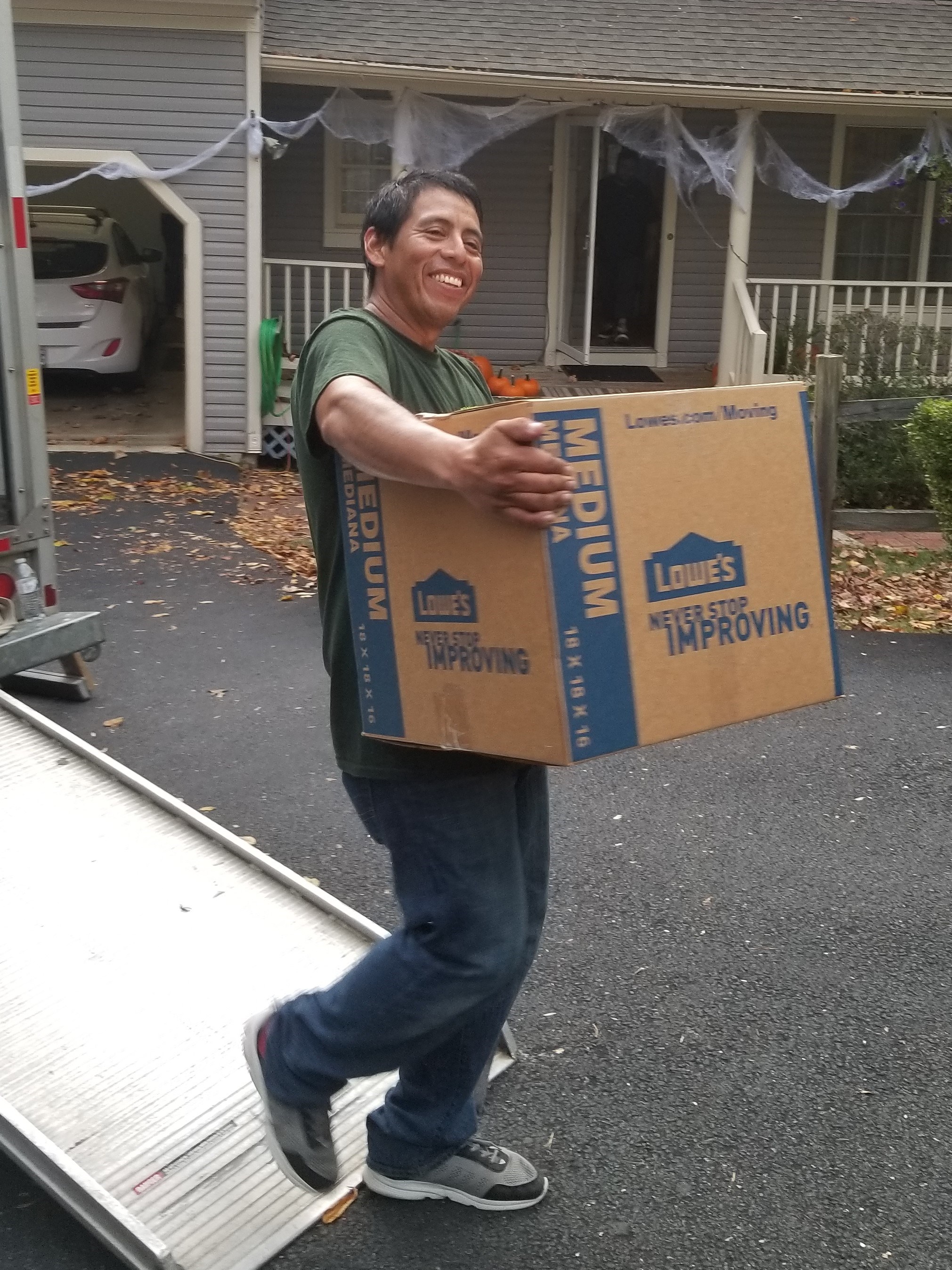 Pender Moving Services - A Local Fairfax Moving Company | HireAHelper
